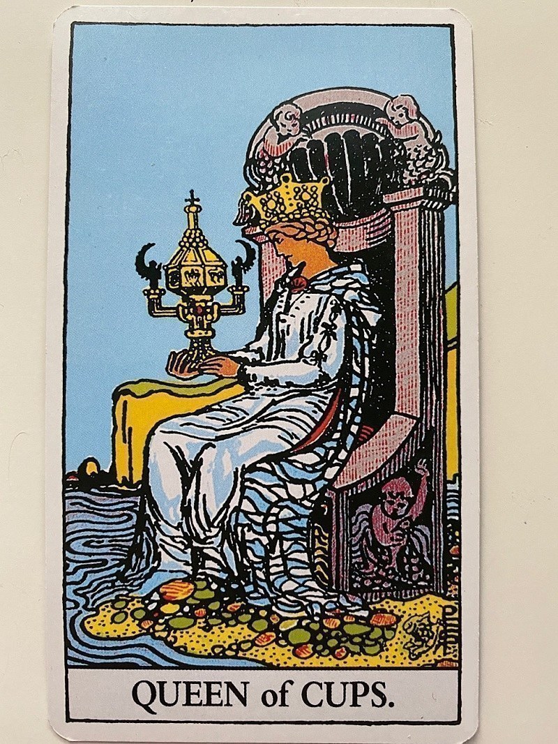 Cups Queen Tarot At Amy Yates Blog